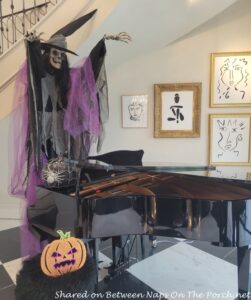 Take a Tour of This Beautiful Home, Decorated with Lots of Halloween ...
