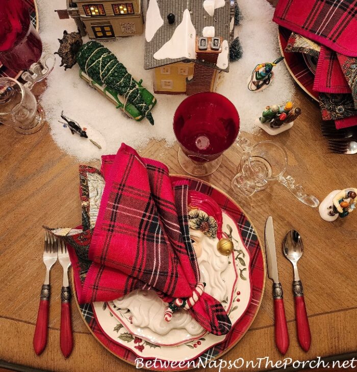 Department 56 “Christmas Vacation” Movie-Themed Tablescape, Including ...