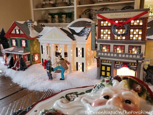 Department 56 “Christmas Vacation” Movie-Themed Tablescape, Including ...