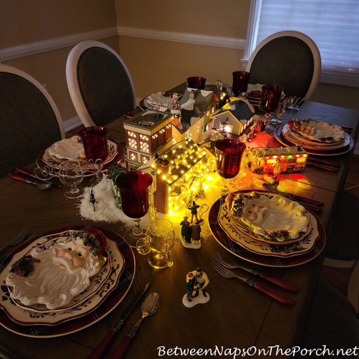 Department 56 “Christmas Vacation” Movie-Themed Tablescape, Including ...