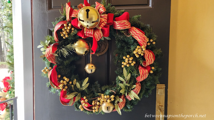 Tour The Beautiful Library & Bedrooms Inside The Historic Tate House ...